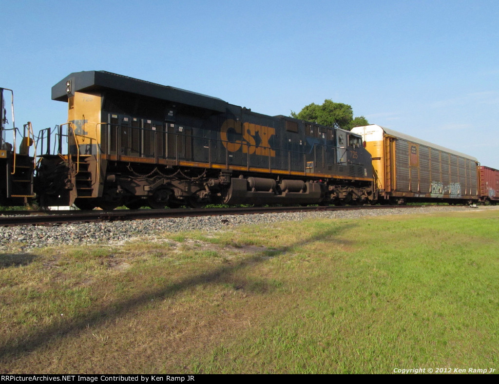 CSX 725